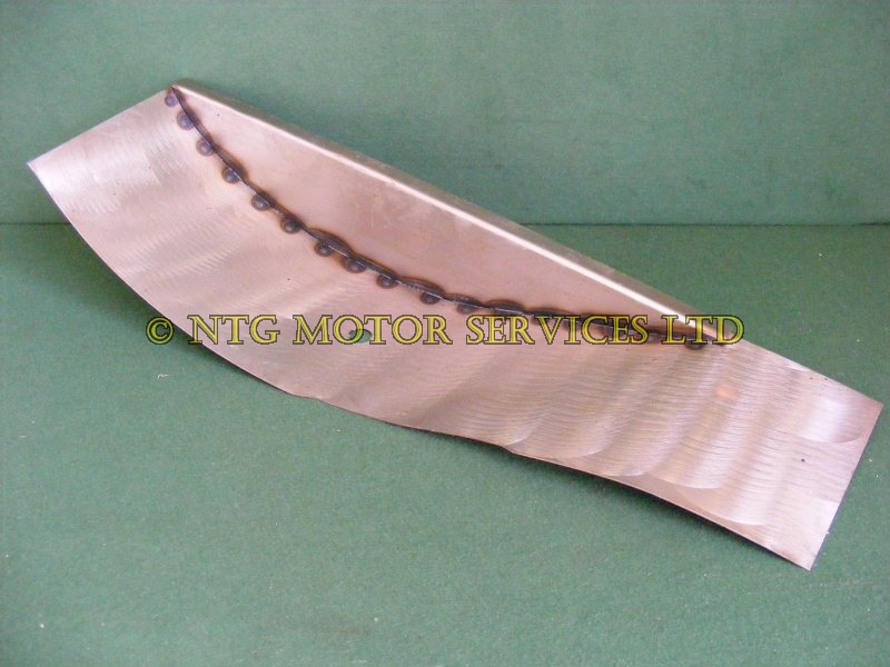 NT204 Spare Wheel Well Panel